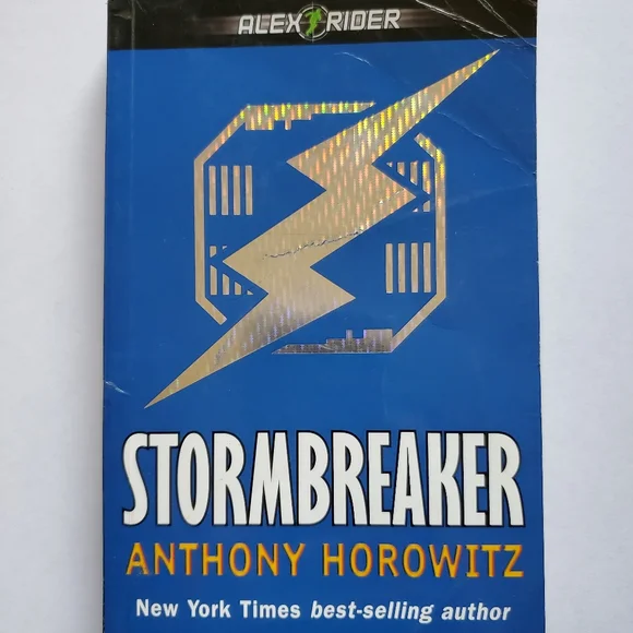 Stormbreaker Boek